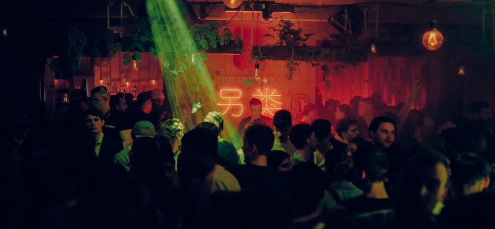 Telekom Spots - Januártól megújulva vár a Badhanna